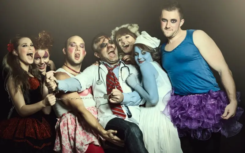 57 Amazing Halloween Costumes That Will Be Hard to Top - Love, Sofie